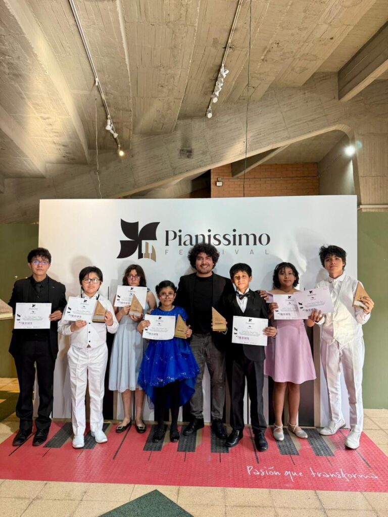 Talento peruano brilla: Escuela de Música IBP destaca con 7 premios en ...